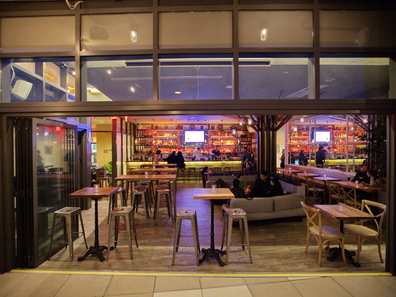 Leaf Bar & Lounge | One Fulton Square